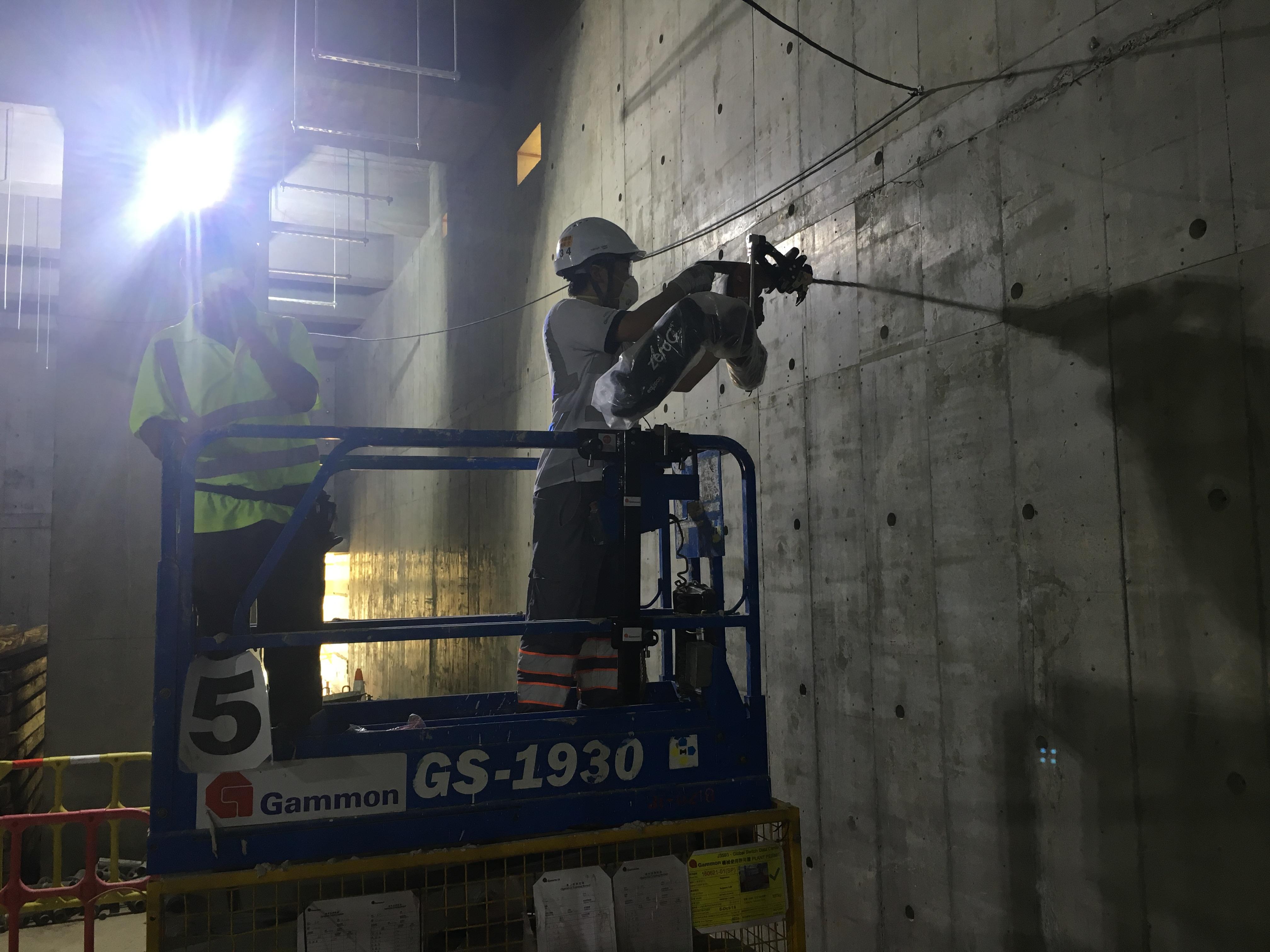 Innovative zero-gravity arms recognised by leading SE Asia construction ...